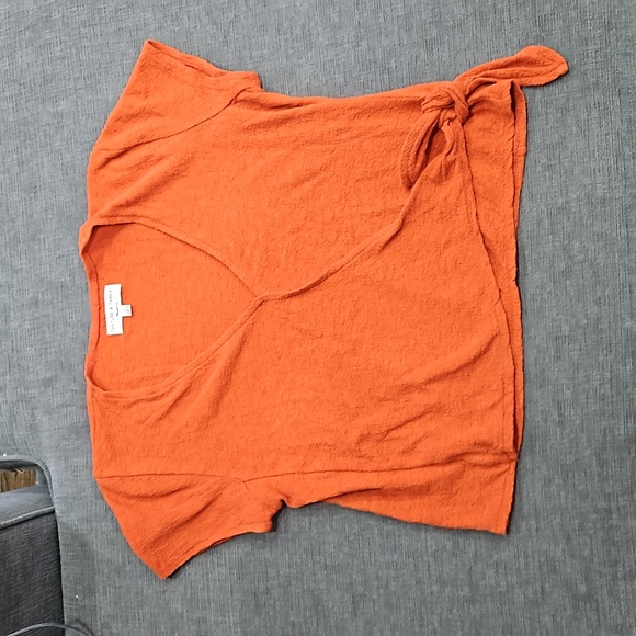 Madewell | Tops | Madewell Texture And Thread Side Knot Blouse S B479 ...